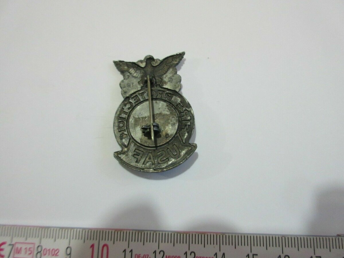 US Army USAF Fire Protection Pin Badge Firefighter Special Forces sma