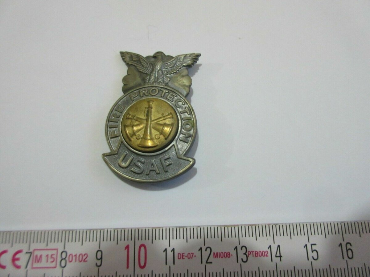 US Army USAF Fire Protection Pin Badge Firefighter Special Forces WK2